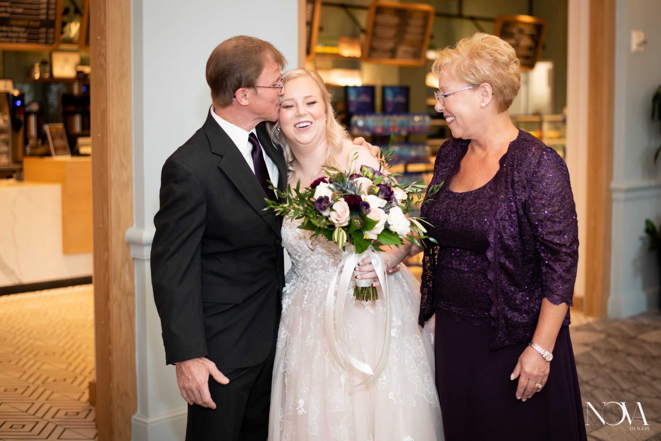 Swan and Dolphin Wedding at Walt Disney World - Nova Imagery