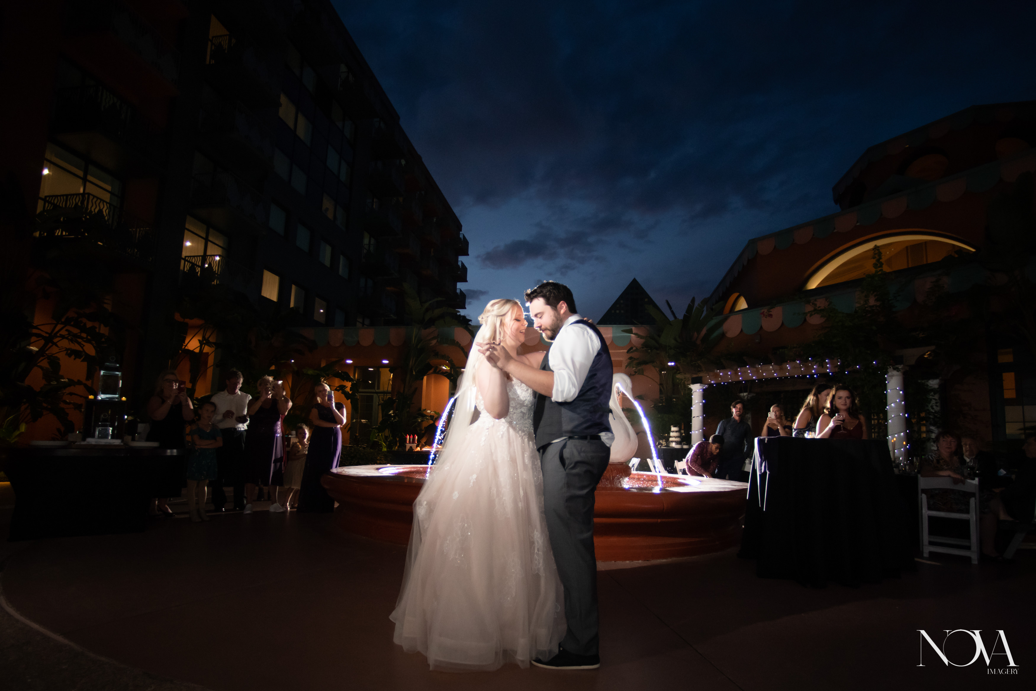 Swan and Dolphin Wedding at Walt Disney World - Nova Imagery